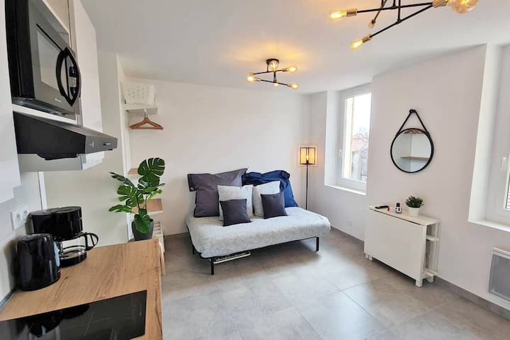 Maxbnb - Studio 23m2 - Climatisé - 10min Gare - Toulon