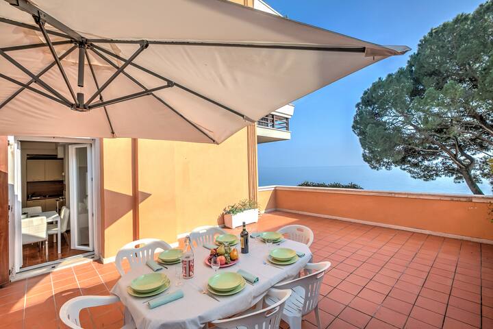 Franka House Terrace Private & Lake View - Gardone Riviera