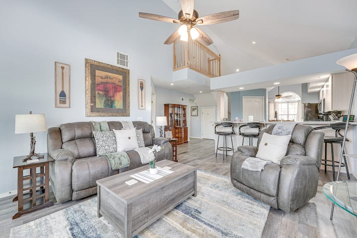 Updated Branson Condo W/ Lake Taneycomo Views! - Branson