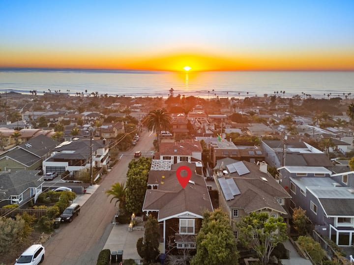 Golden Hour By Coastline Vacation Rentals - Encinitas, CA