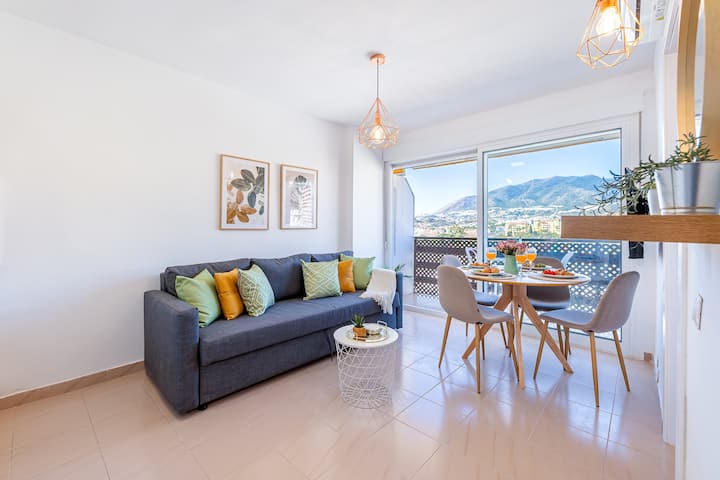 Cozy Apartment In Las Naciones With Beautiful View - Benalmádena