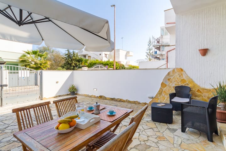 Villetta Bel Mare With Garden Near Sea - Torre dell'Orso
