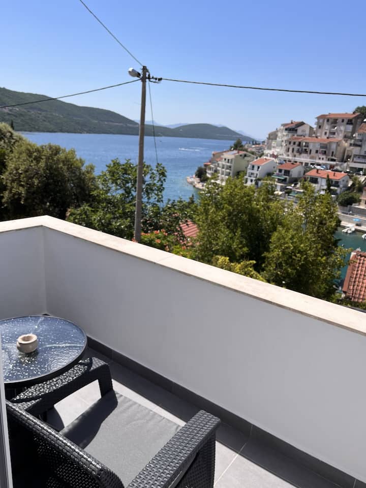 Villa Ljiljana - Apartment With Sea View A2 - Neum