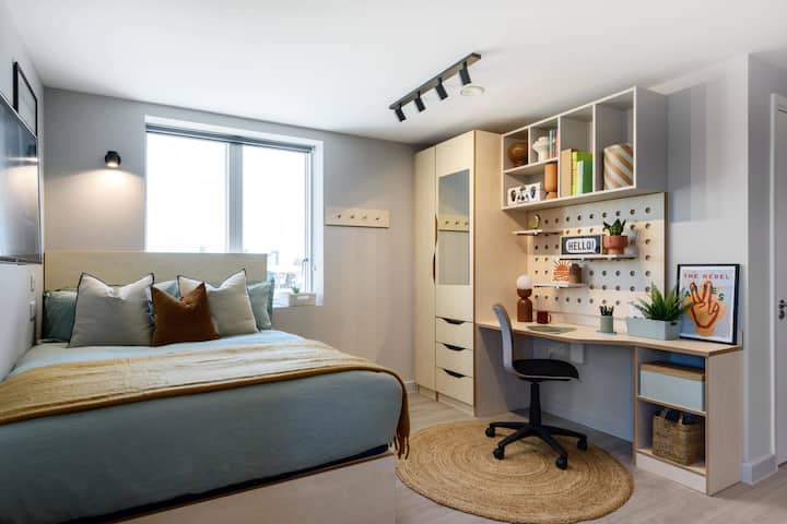 Chic Ensuite Room At Wick Park - Greenwich