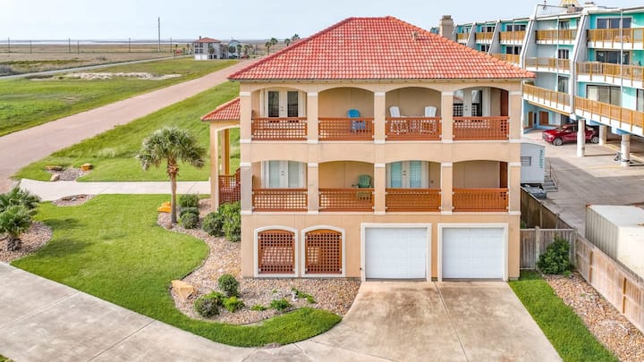 Boardwalk Access Elevator 2xbalconies - Off Course - Corpus Christi, TX
