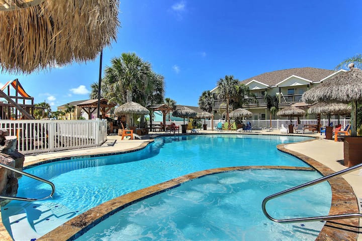 Close To Beach 3br With Pool - Sand Patch - Port Aransas, TX