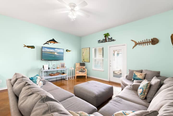 Family Beach Retreat Sleeps 14 - Treasure Island - Port Aransas, TX