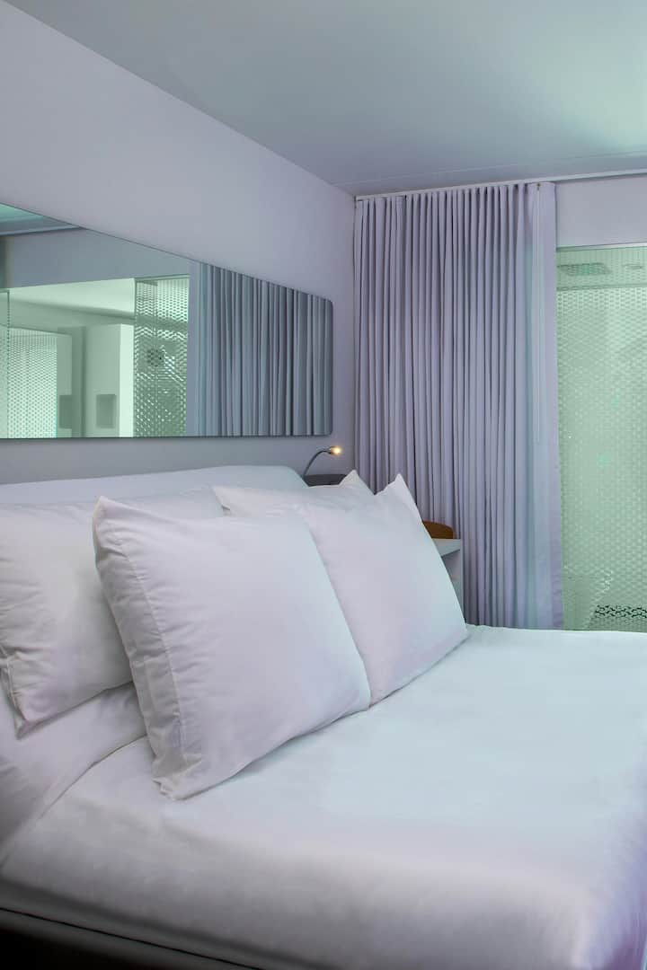 Super-functional Yotel Minimalist Design - Boston, MA