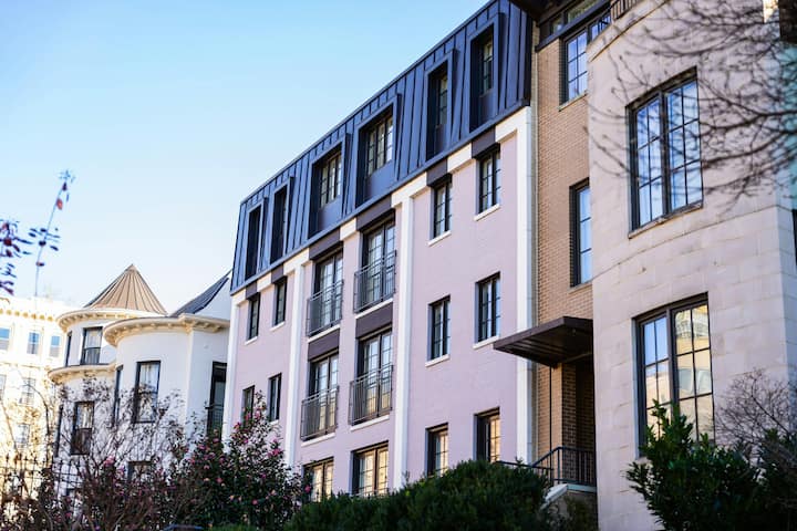 Urban Charmer Near The Tree-lined Embassy Row - Washington, D.C.