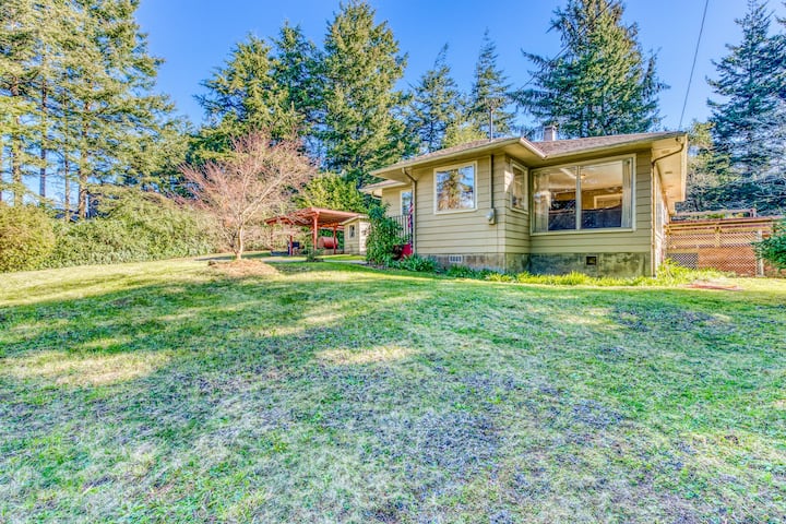Delightful 3br | Deck | Firepit | W/d - Coos Bay