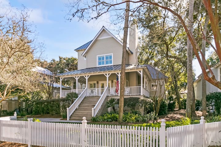 Popular Location In Atlantic Beach, Community Pool - Kiawah Island, SC
