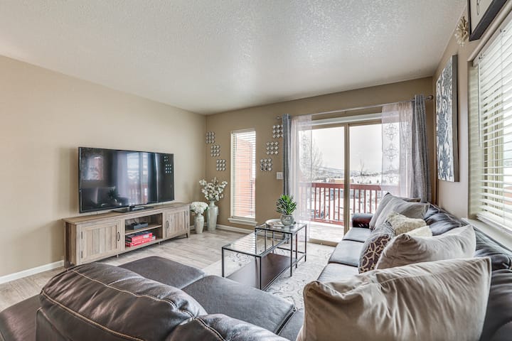5 Mi To Ski Resort: Mtn-view Townhome In Dillon - Dillon, CO