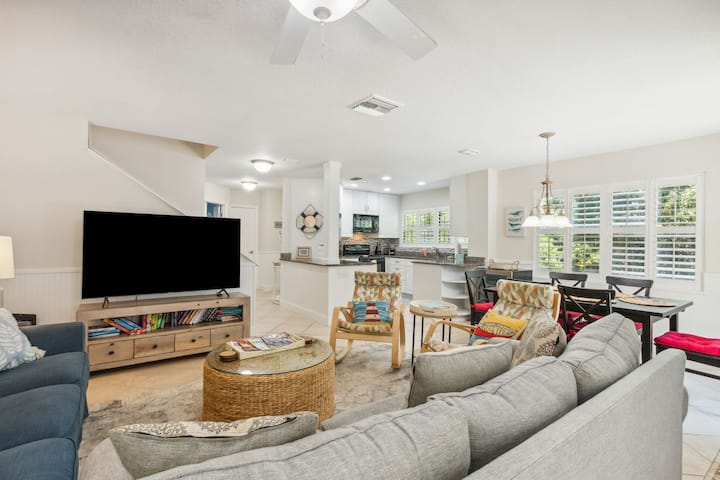 2min Walk To Beach! Dog Friendly! Pool View - Amelia Island, FL