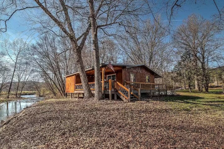 Creekside Cabin Pet Friendly W/hot Tub & Fire Pit! - Blue Ridge, GA