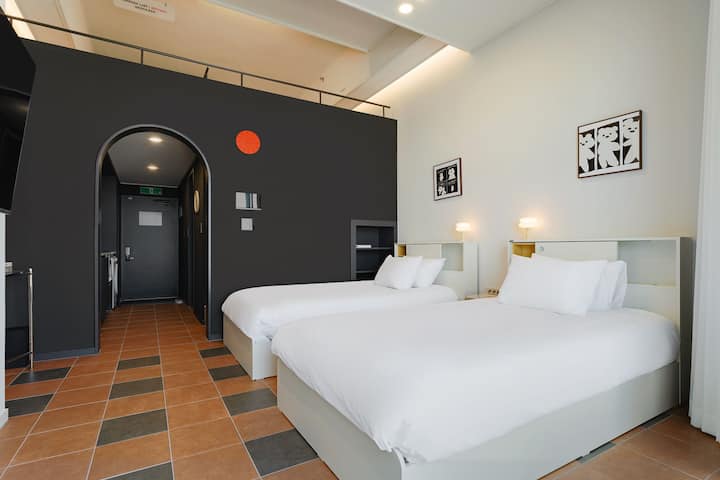 Brand-new Loft With Panoramic Surf View & Kitchen - 시흥시