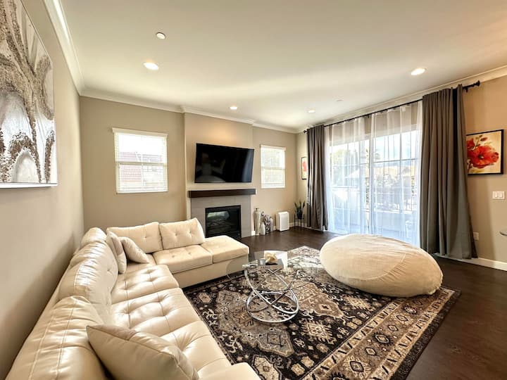 3br Condo, Glendale, Gd1 - Burbank, CA