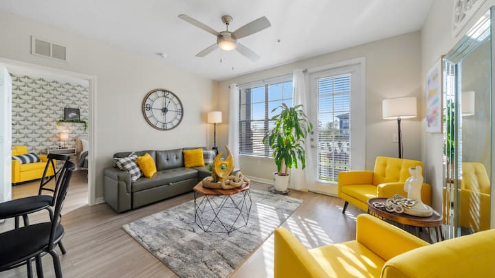 Stylish 2br Corporate Stay | Pool + Balcony #2 - Aéroport de Tampa (TPA)