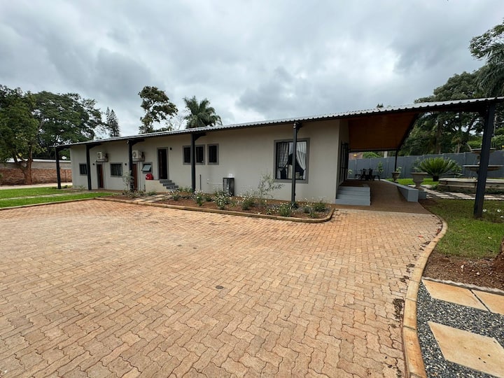 Queen Room - Disability Access - Louis Trichardt