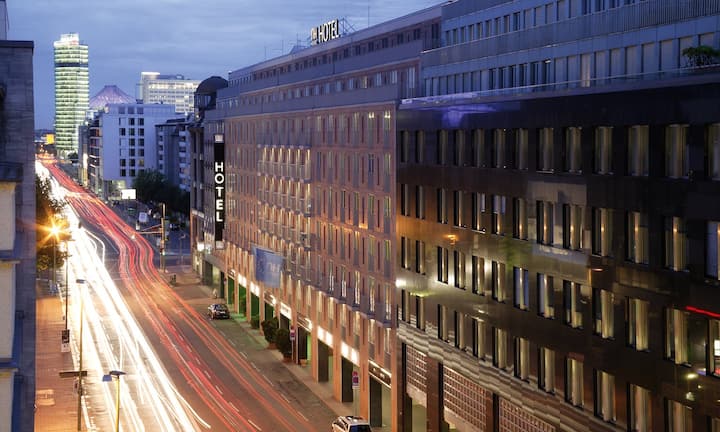 Superior Room By Nh Collection Berlin Mitte - Berlín