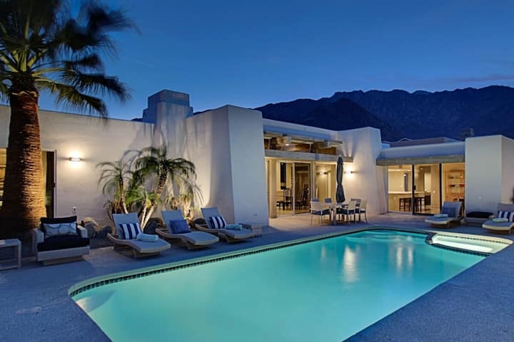 5br Dog Friendly | Pool | Fireplace | Patio - Palm Springs, CA