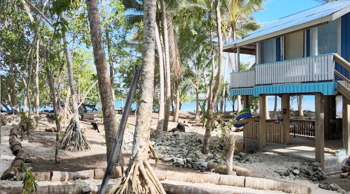 Putuo Ecolodge - House - Sleeps 2 - Seaside - Solomon Islands