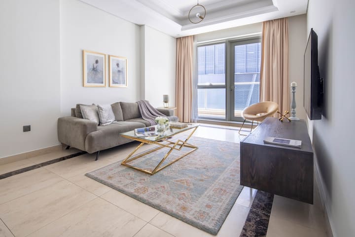 Plush 3br W/ Study In Downtown Dubai! - Dubai