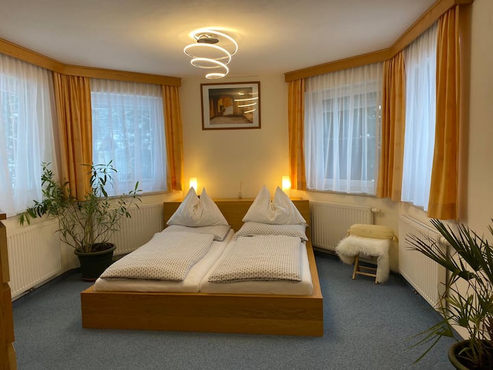 Junior Suite With Whirlpool - Bad Gastein