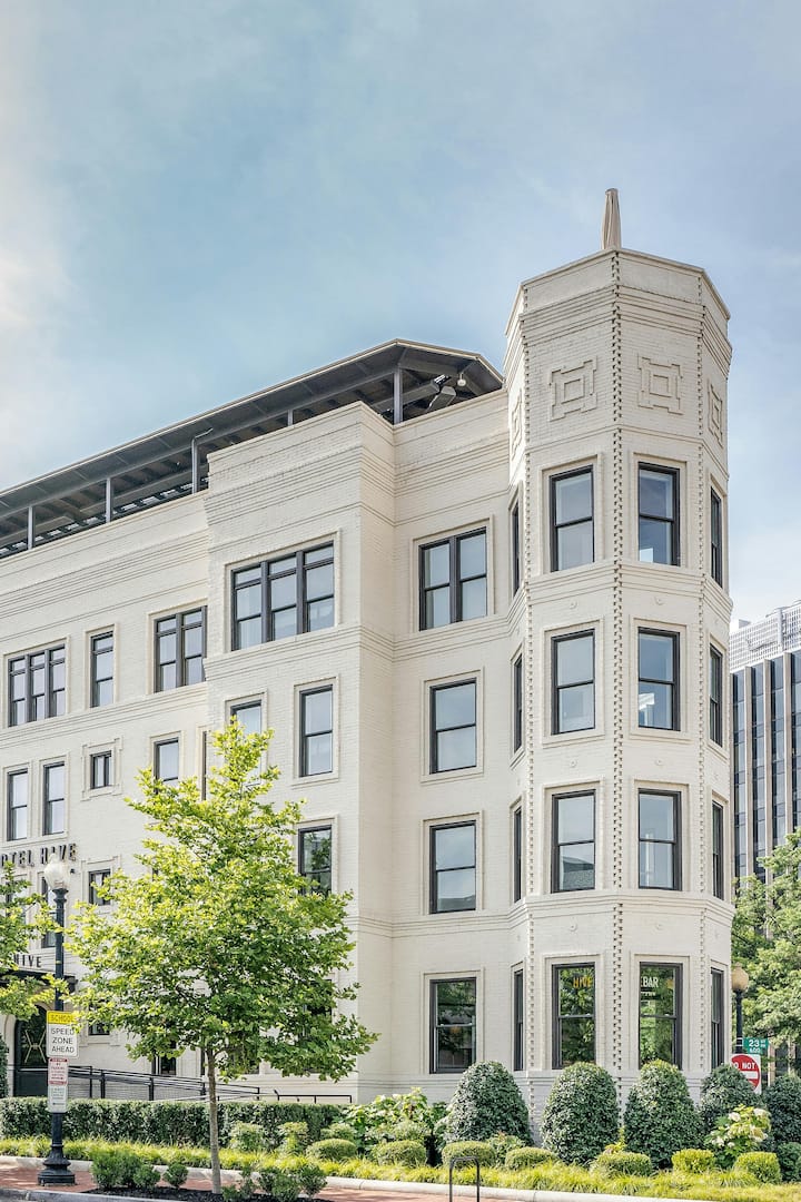 Hive Swag Shop Is Worth A Browse - Washington, DC