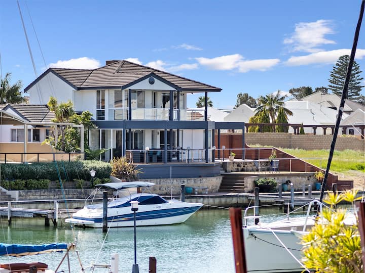Cambria Island - Couples Retreat - Mandurah
