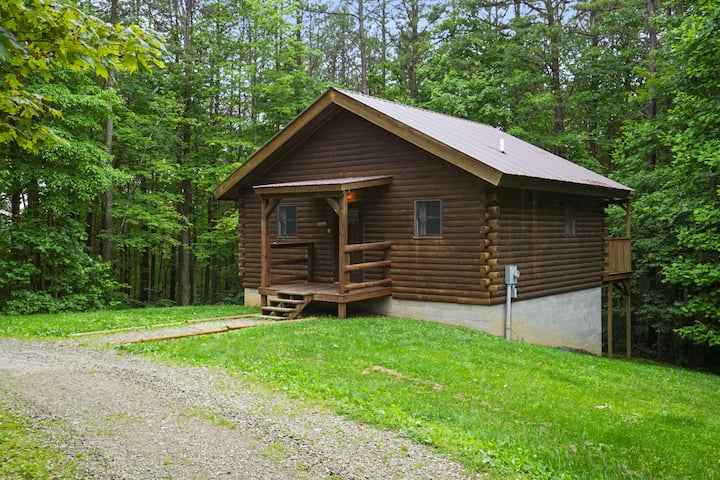Moonlight Ridge Cabin | On 200 Acres - Hocking Hills State Park, OH
