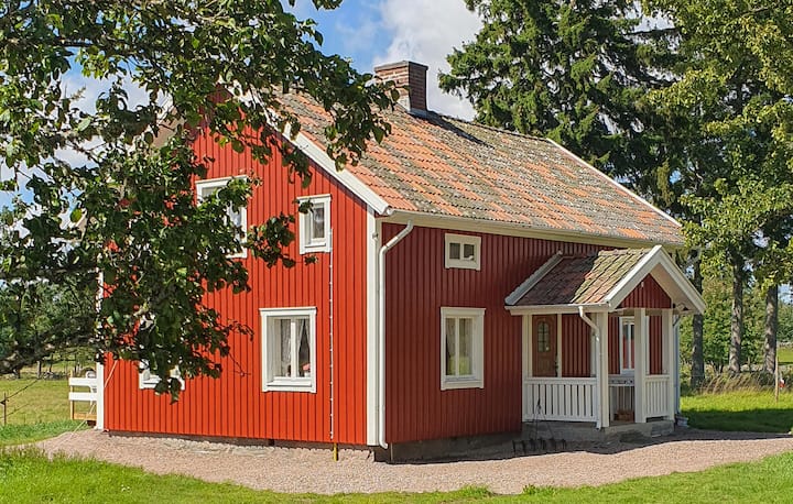 Beautiful Home In Vedum With Kitchen - Vara