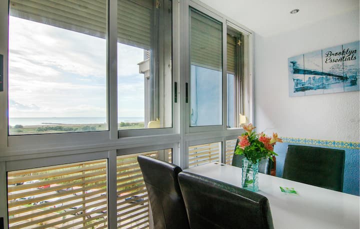 Cozy Apartment In La Pobla De Farnals - Puzol