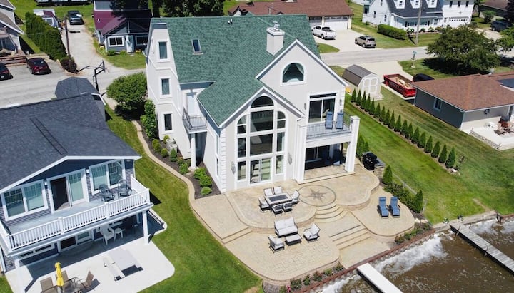 Devils Lake Vacation Rentals & Homes - Manitou Beach-Devils Lake, MI ...