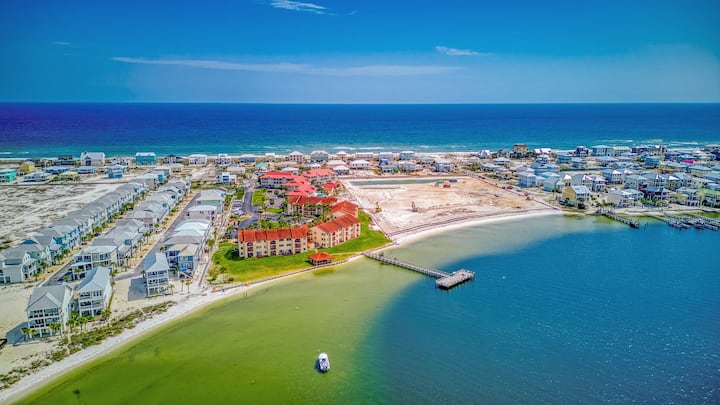 Adorable 1 Bedroom Studio Condo On Navarre! - Gulf Breeze Zoo, Gulf Breeze
