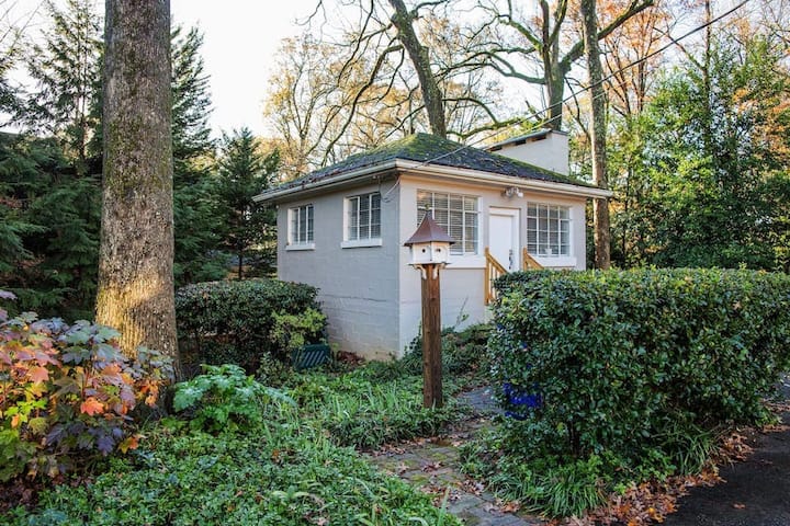 Executive Studio - Walk To Emory & Cdc - Buckhead, GA