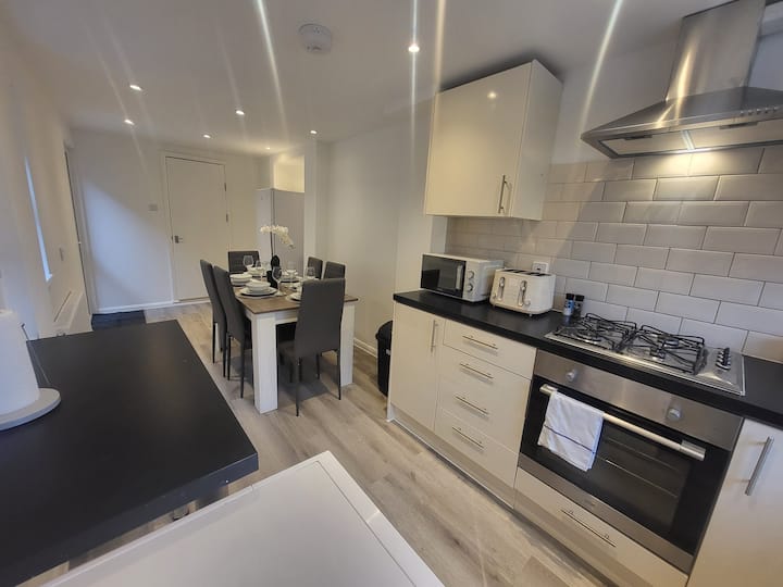 Central 5br Retreat - Walk To Tube, Explore London - London