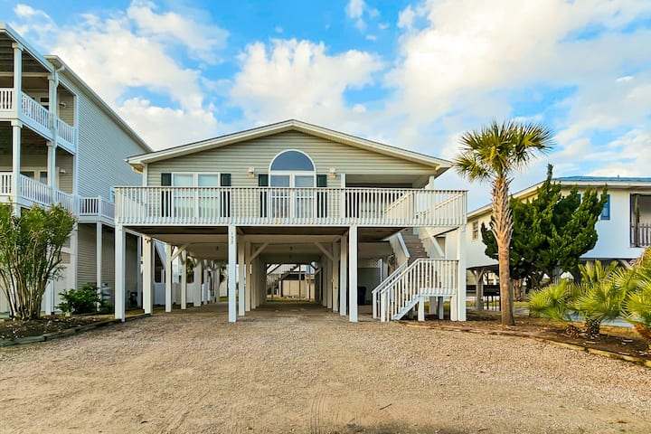 4br 2nd Row Home With Quick Beach Access & Deck - Ocean Isle Beach, NC