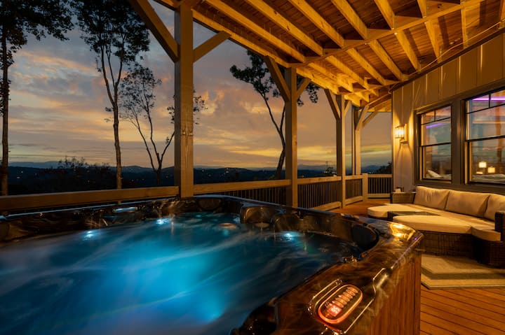 Wine Down Ridge- Blue Ridge Ga - Blue Ridge, GA