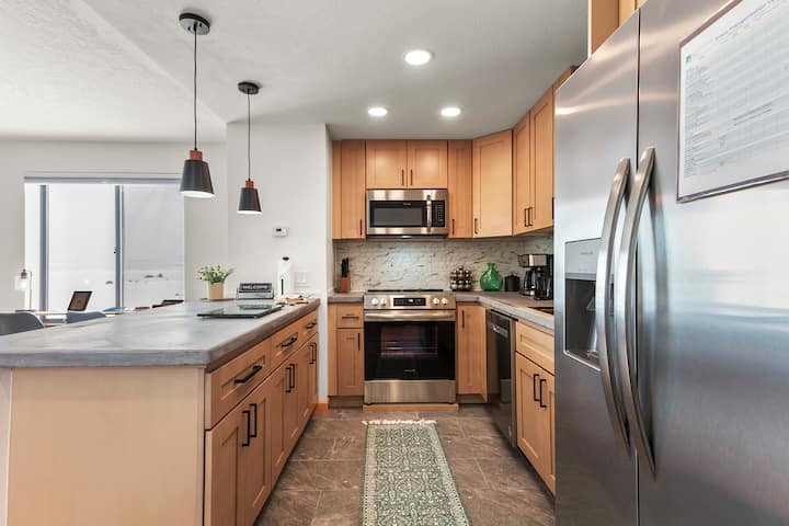 Newly Renovated-amazing Views-lake Access - Frisco, CO