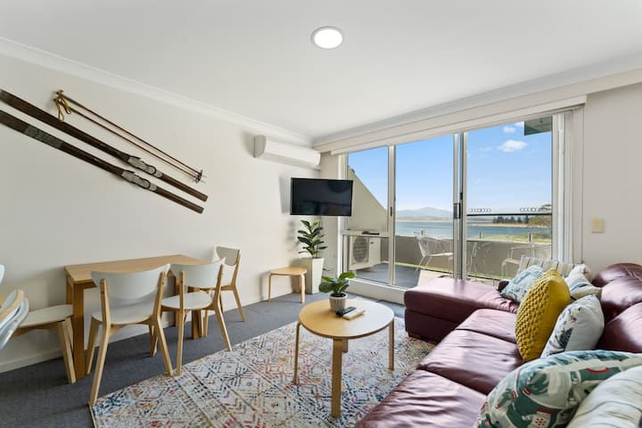 Deluxe Lake Front Studio L Pool L Tennis L Air-con - Jindabyne