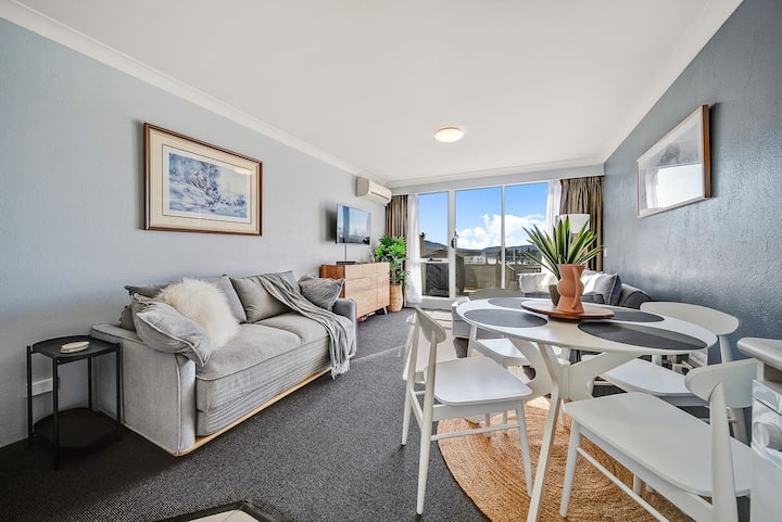 Deluxe Lake Front Studio L Pool L Tennis L Wifi - Jindabyne