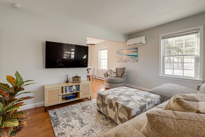 Niantic Duplex W/ Deck < 1 Mi To Beach + Boardwalk - Connecticut