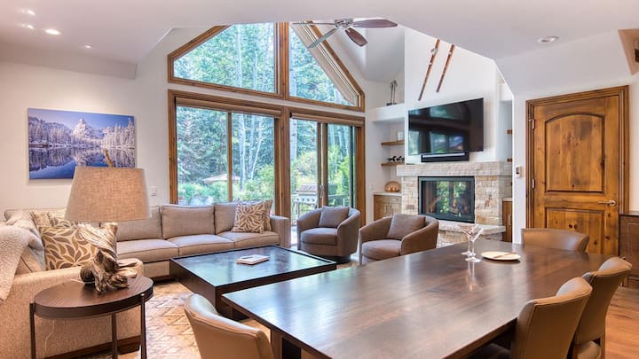 Walk To Arrow Bahn Express | Icegrass Chalet - Edwards, CO