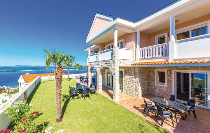 Ferienhaus Für 17 Gäste Mit 282m² In Crikvenica (249497) - Crikvenica