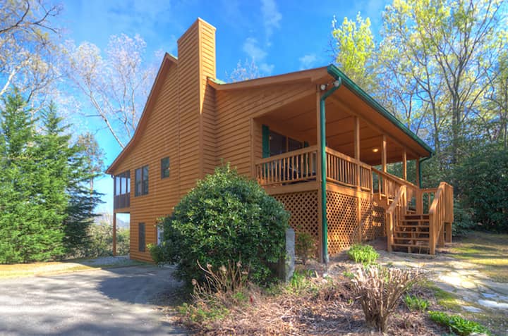 Bear Path- Dog Friendly With Game Room And Hot Tub - Cleveland, GA