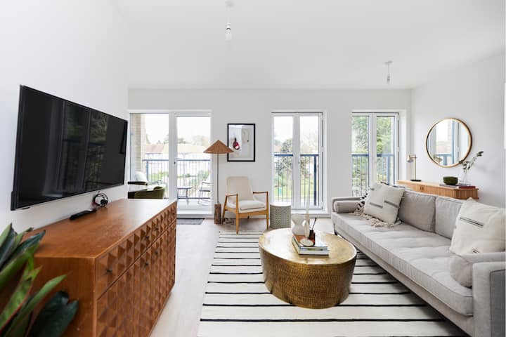 The Wembley Park Retreat - 2 Bdr Flat With Balcony - Brentford