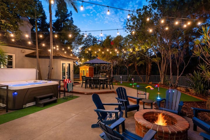 La Mesa Playhouse| Hot Tub •Sauna •Movies & Arcade - La Mesa, CA