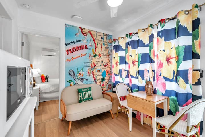 Florida Suite In North Redington Beach - North Redington Beach, FL