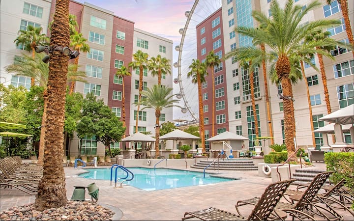Downtown Vegas, Full Kitchen, Luxurious Resort-1 B - Paradise, NV