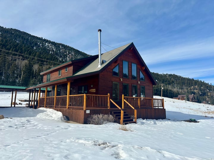 The Mountain House In Valley Of The Pines - Taos Ski Valley, NM